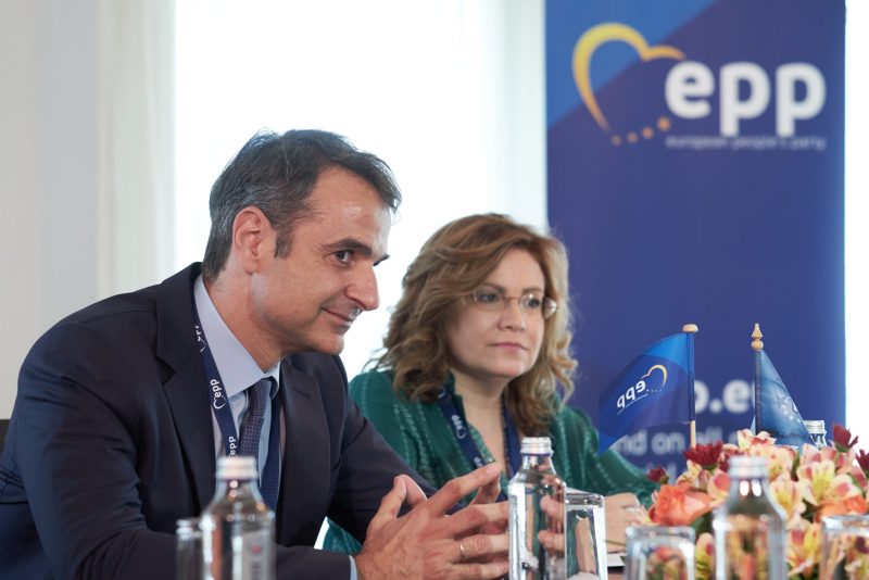 EL - Τι είπε η Σπυράκη για το ΝΕΟ ΣΚΑΝΔΑΛΟ! Μητσοτάκης: «Πολύ ΣΟΒΑΡΟ ...