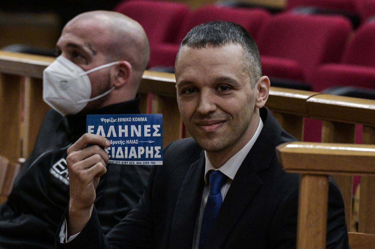 EL - «ΒΟΜΒΑ»: Ποιός αναλαμβάνει πρόεδρος στο κόμμα Κασιδιάρη