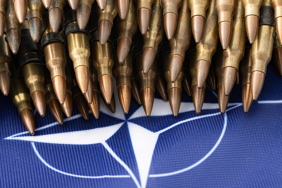 EL - Το «σχήμα Ramstein» αποφασίζει σήμετα για νέες παραδόσεις όπλων ...