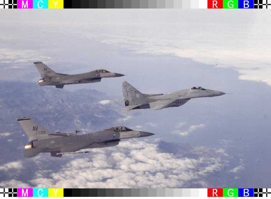 EL - «Aμερικανοί θα πιλοτάρουν μάλλον τα F-16 εναντίον του Πούτιν ...