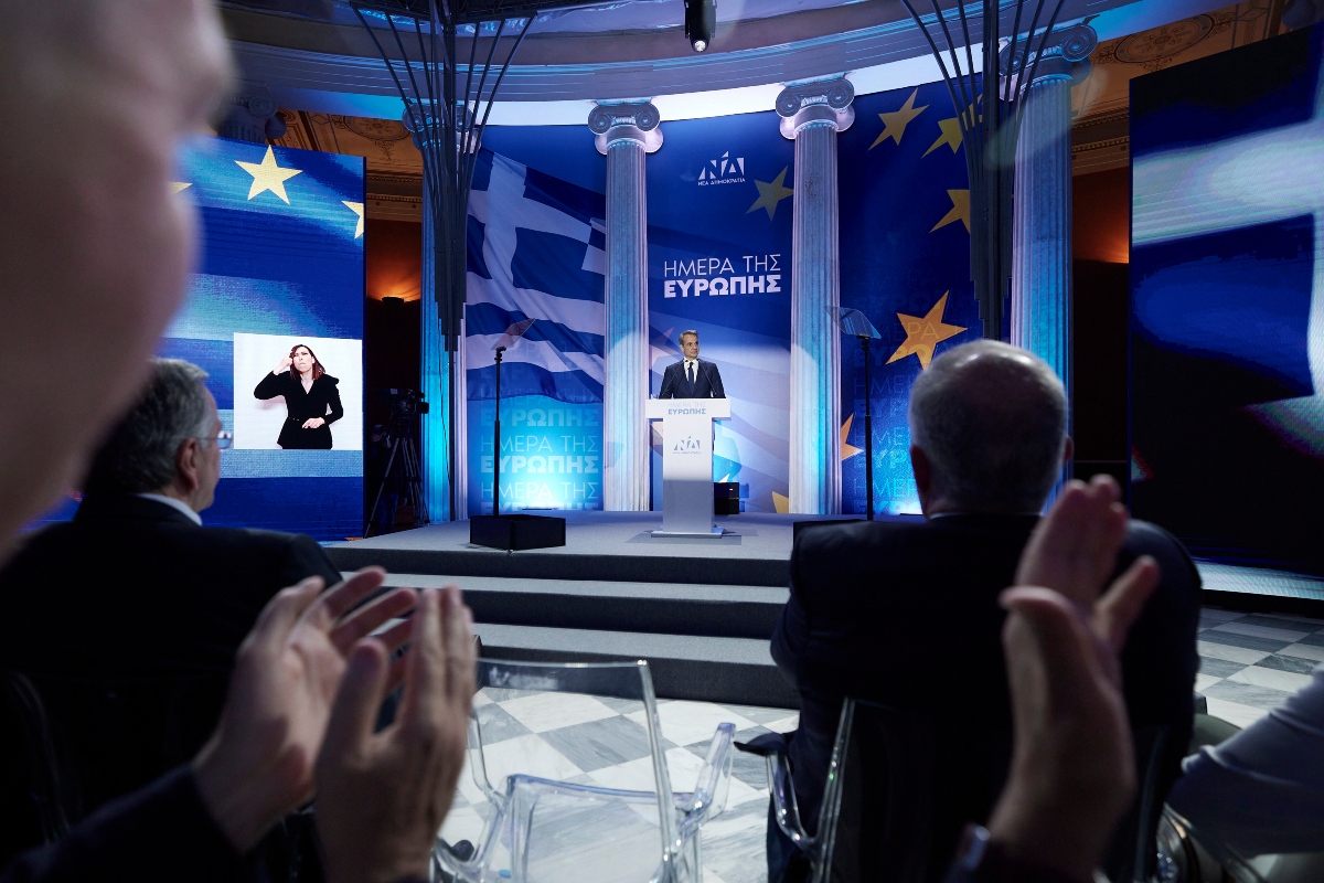 EL - Το κόλπο ( ; ) με Καραμανλή και Σαμαρά