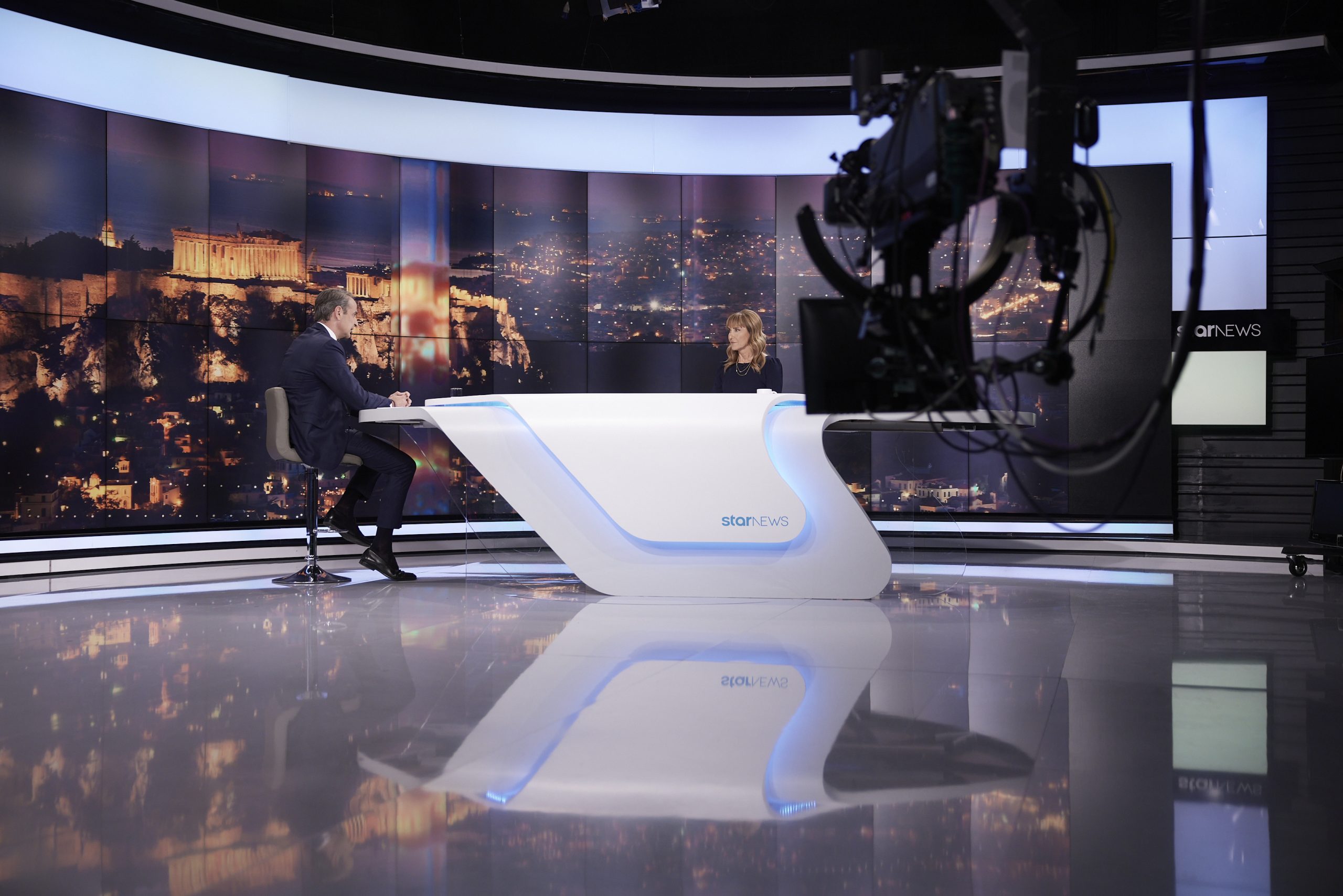 EL - Ζωή, Νίκη, Σπαρτιάτες: Θα χάσει την αυτοδυναμία ο Μητσοτάκης;;; Τι ...