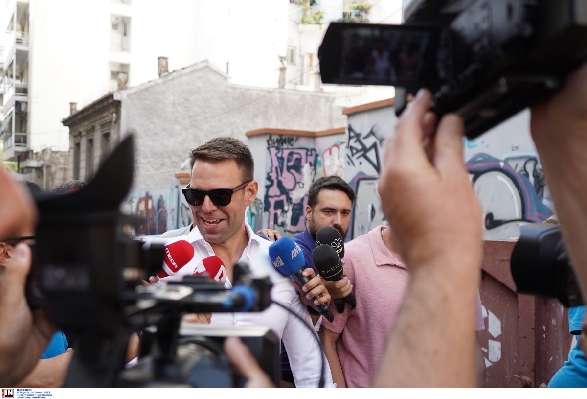 EL - «Σαλάτα βιολογική με κινόα»: Κάνουν ρεπορτάζ για το...μενού του ...