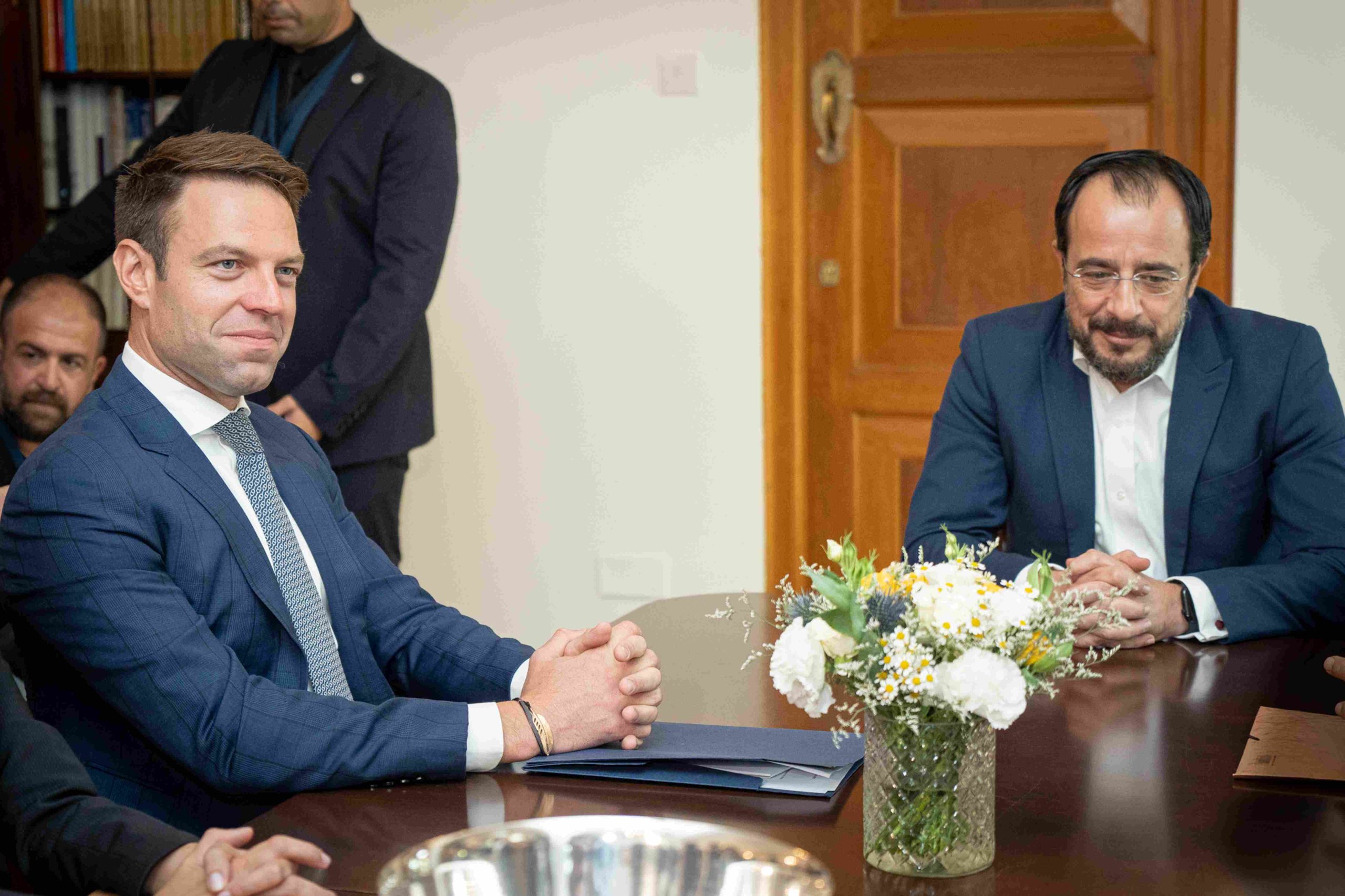 EL - Επίσκεψη Κασσελάκη στην Κύπρο – Η συνάντηση με Χριστοδουλίδη