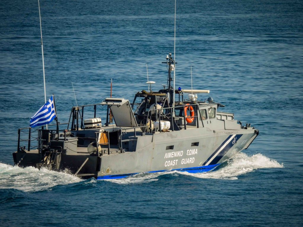 EL - Οδηγίες ΕΠΙΒΙΩΣΗΣ στη Γερμανία: «Μαζέψτε νερό, κονσέρβες και κεριά ...
