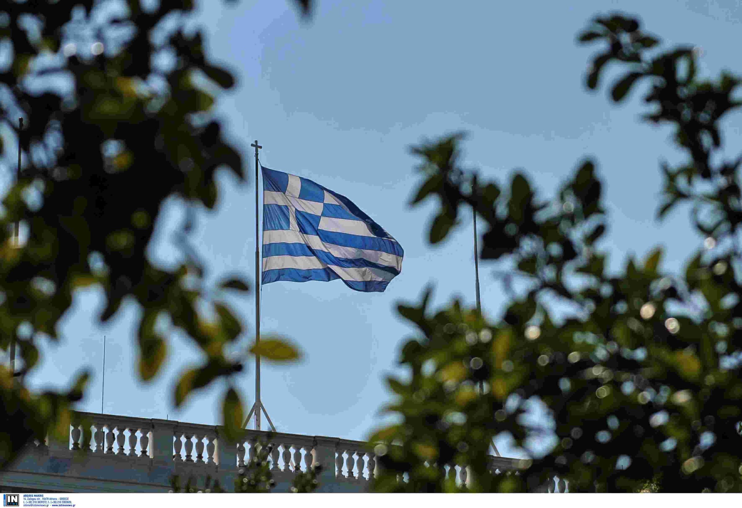 EL - 50 χρόνια από την αποκατάσταση της Δημοκρατίας: Αύριο η δεξίωση ...