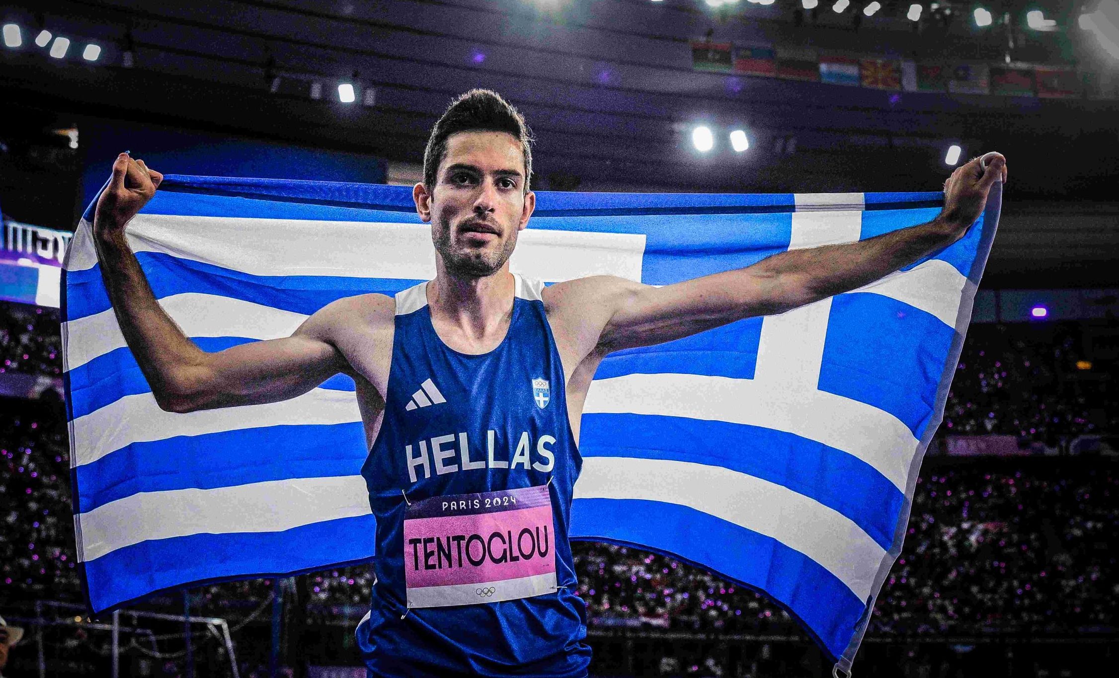 EL - Ο τεράστιος Μίλτος Τεντόγλου κατέκτησε το χρυσό μετάλλιο! Έγραψε ...