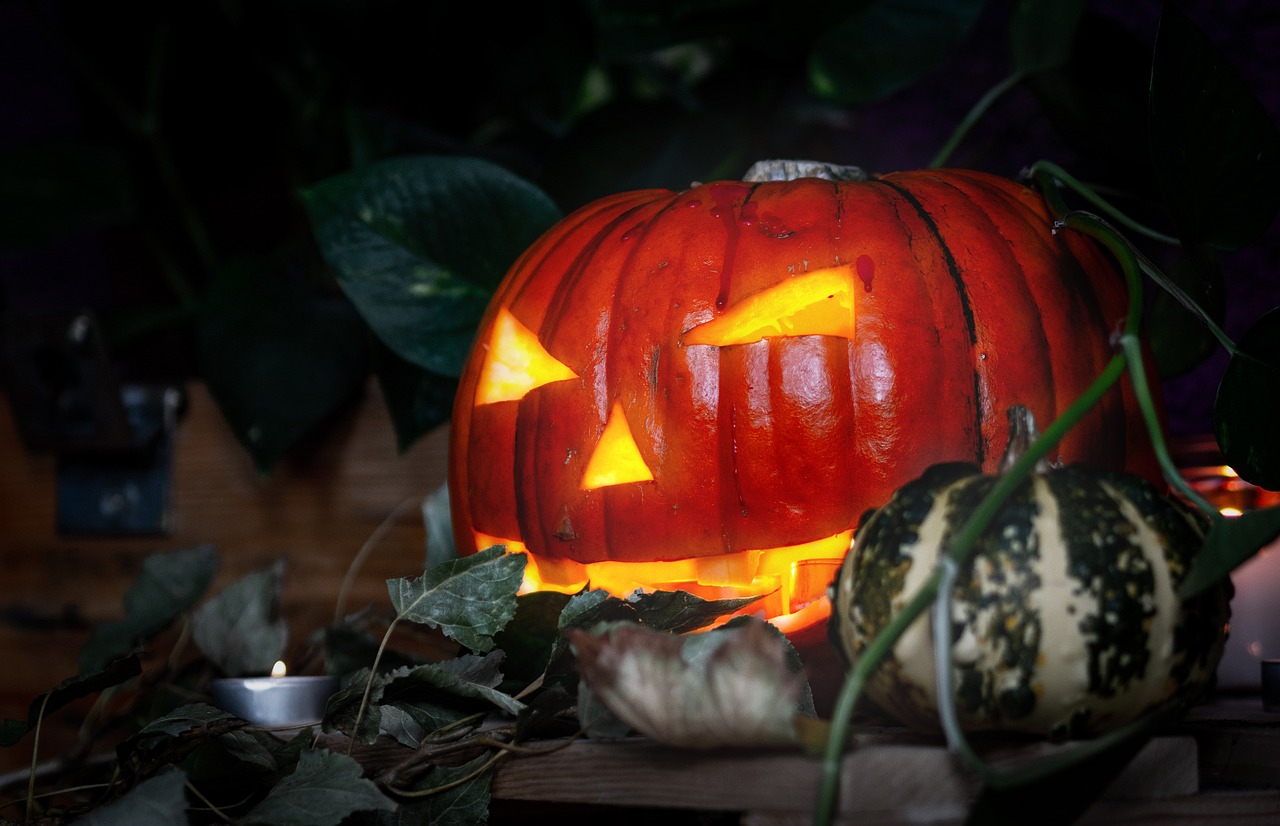 EL - Μια "στοιχειωμένη" ατμόσφαιρα στο κέντρο της Αθήνας - Δείτε το βίντεο