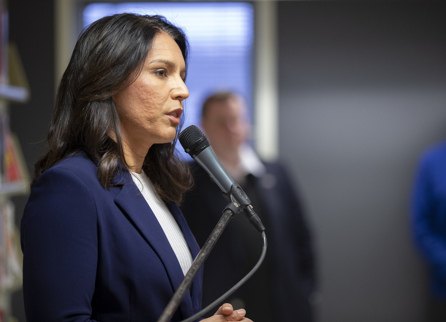 EL - Tulsi Gabbard: Για αυτό «πάγωσαν» οι ΗΠΑ την στρατιωτική βοήθεια ...