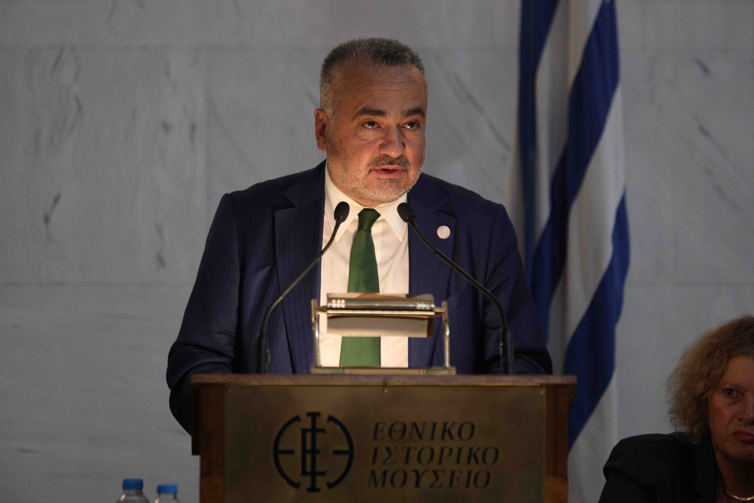 EL - Ο πρόεδρος του ΔΣΑ Δ. Βερβεσός εξέφρασε τη θλίψη του για το θάνατο ...