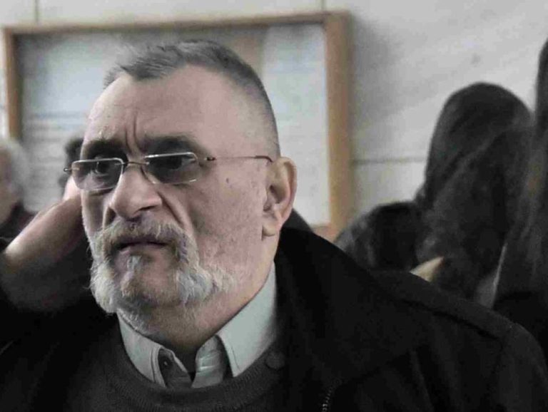 EL - Οδηγίες ΕΠΙΒΙΩΣΗΣ στη Γερμανία: «Μαζέψτε νερό, κονσέρβες και κεριά ...