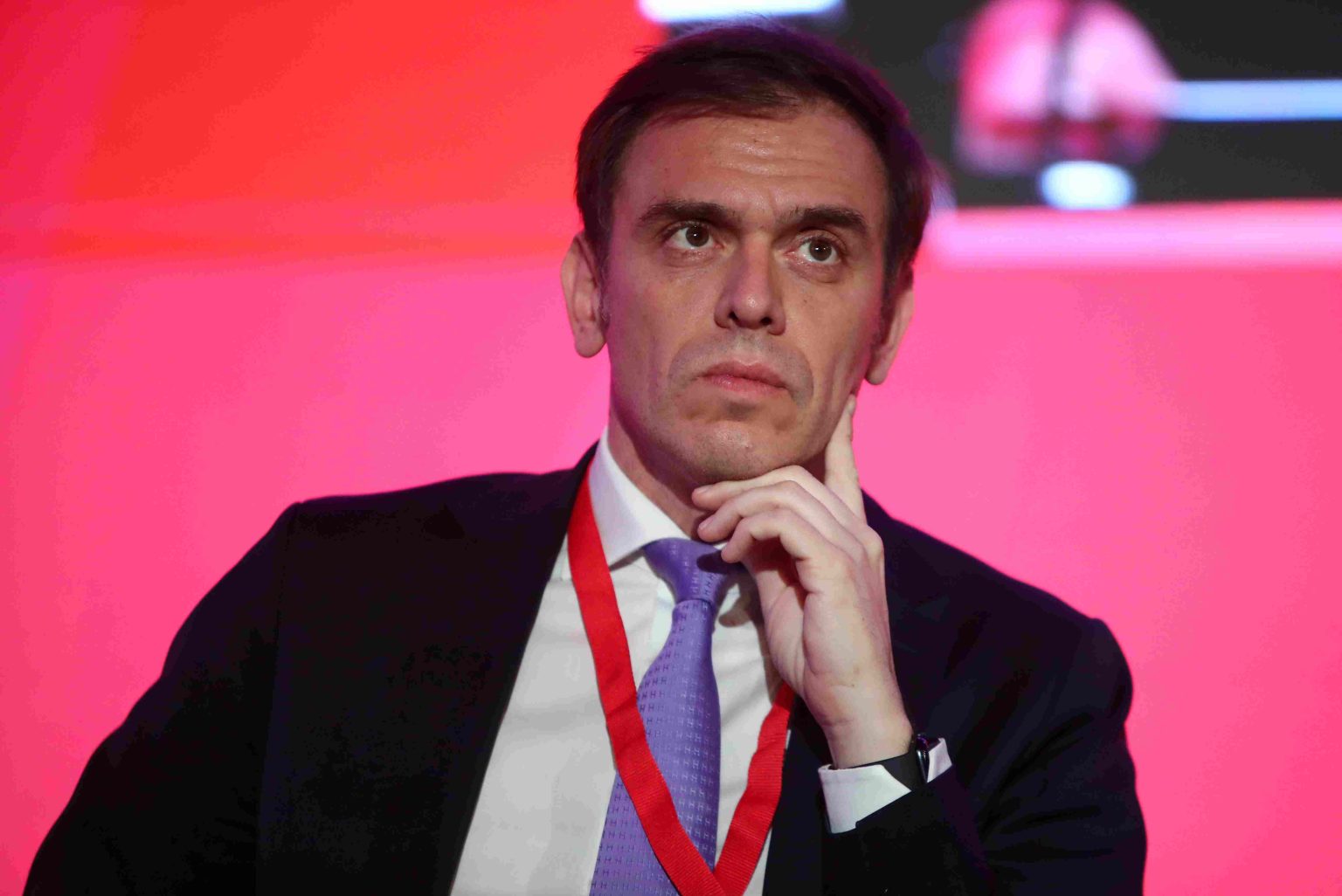 EL - «Ψηφιακό νόμισμα με τη μορφή τσιπ μέσα σας»: "Τρομακτικά" λόγια ...