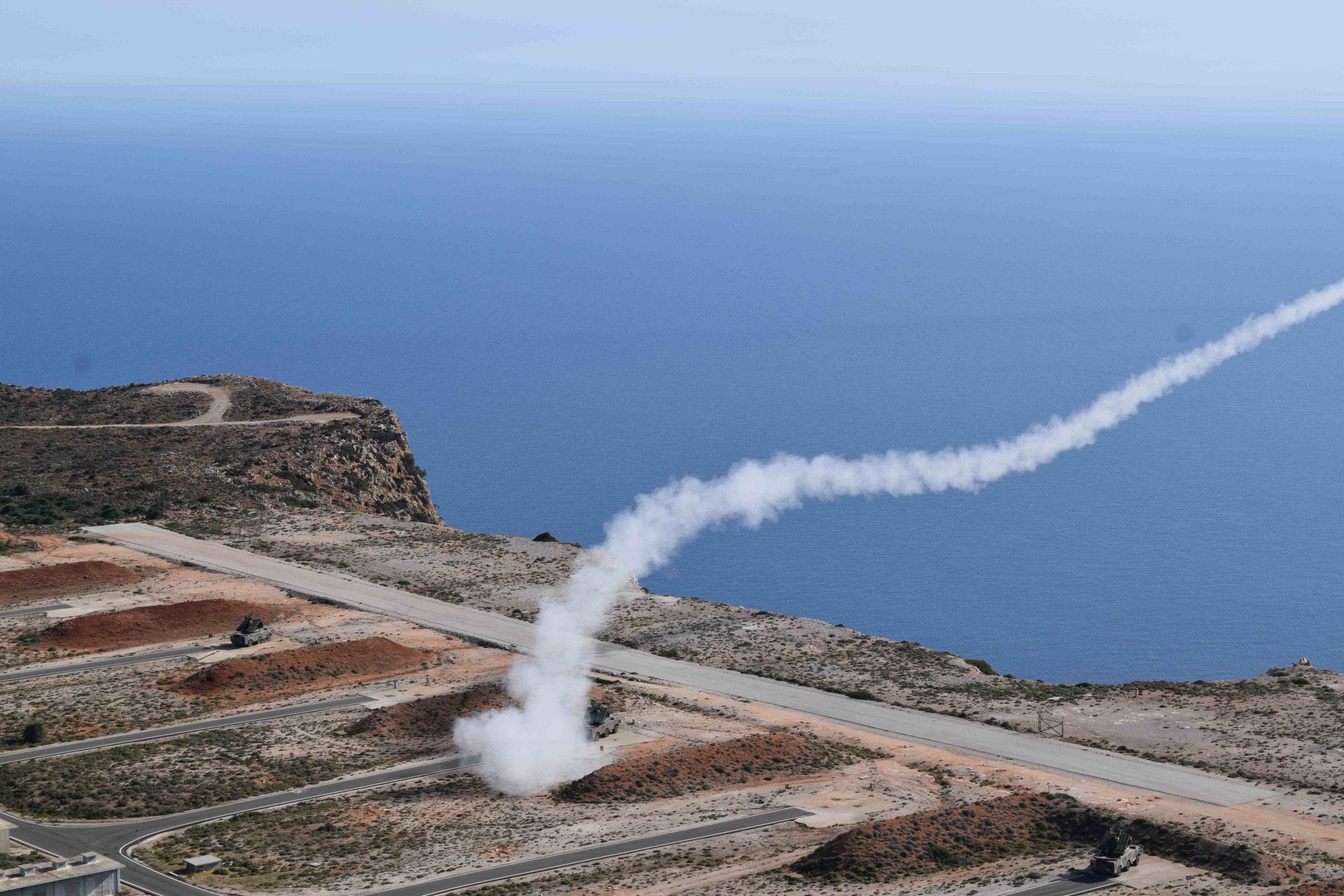 EL - Βολές μονάδων Πυροβολικού στο πεδίο βολής Κρήτης - Δείτε τις ...