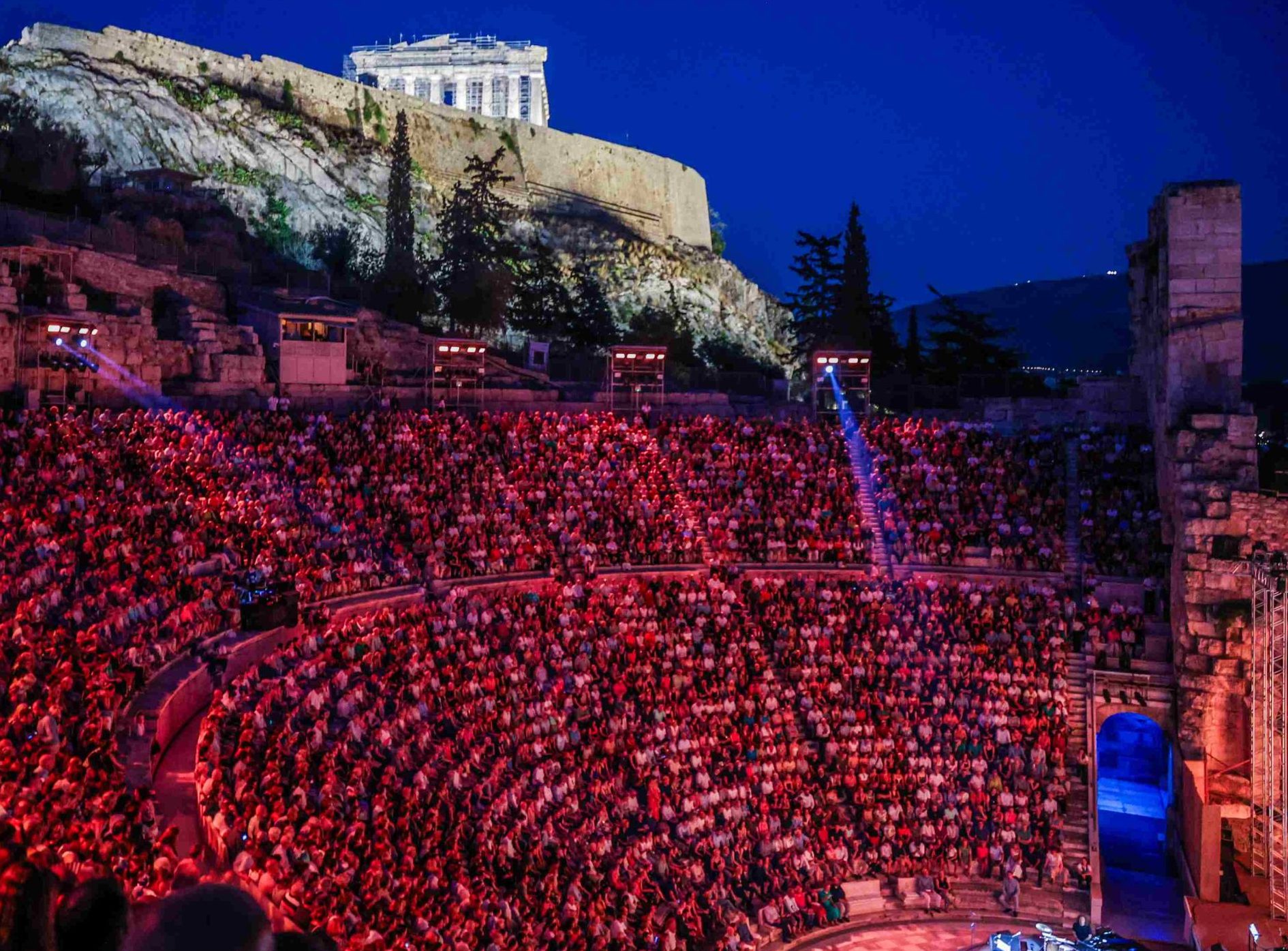 EL - Κατάμεστο το Ηρώδειο: Ενθουσίασε η πρεμιέρα της όπερας του ...