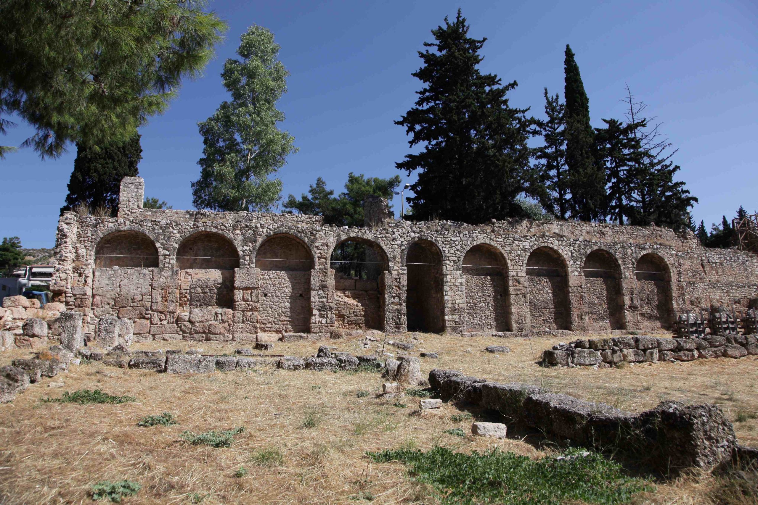 EL - ΥΠΠΟ: Θωρακίζεται η Μονή Δαφνίου με σύγχρονο σύστημα πυρασφάλειας