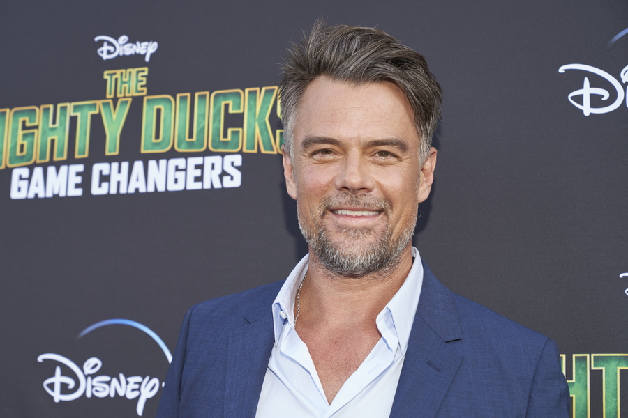 EL - Josh Duhamel: Η ήσυχη ζωή μακριά από το Χόλιγουντ - "Ένοιωσα την ...