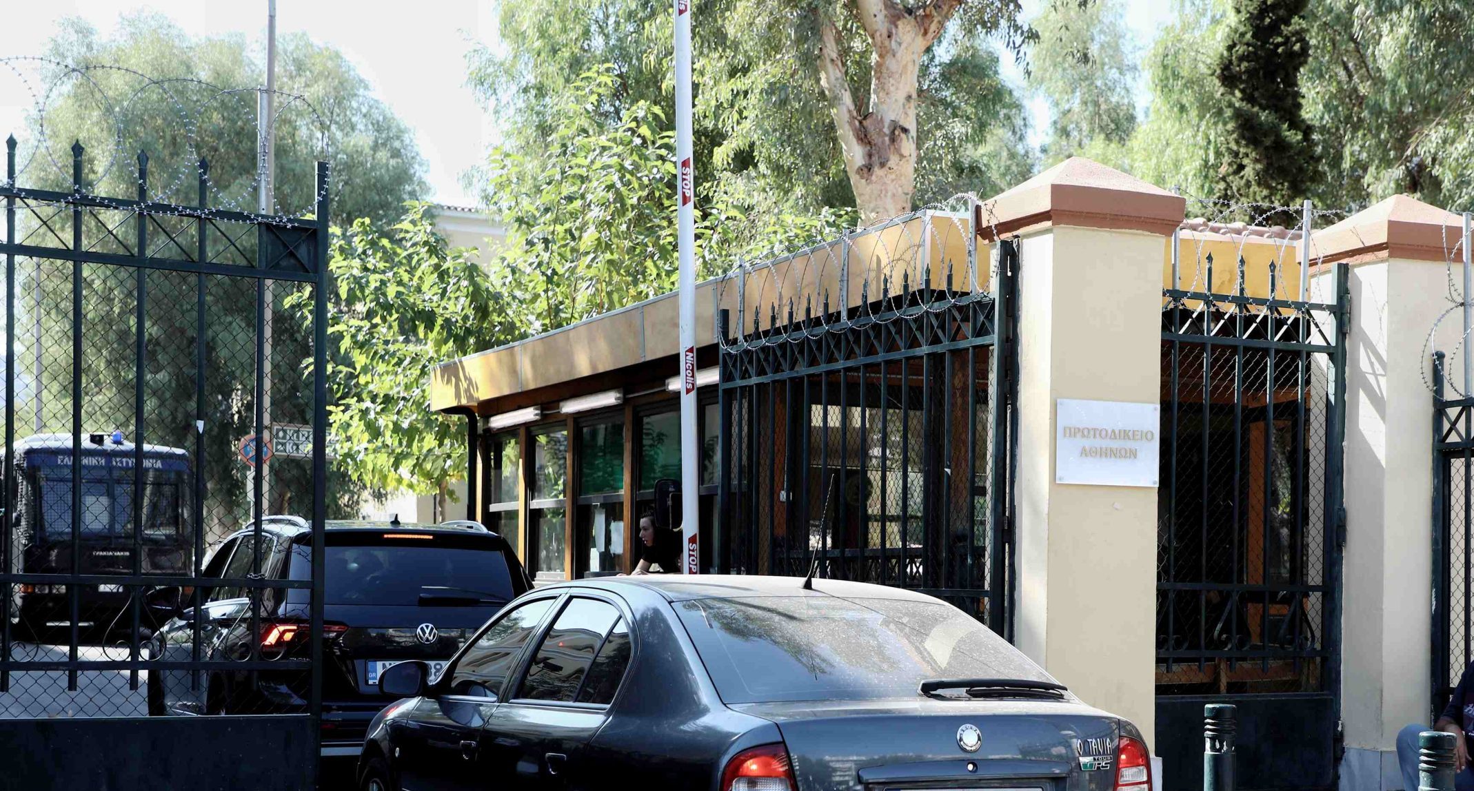 EL - Για τις 27/1/2026 αναβλήθηκε η δίκη του καρδιοχειρουργού με το ...