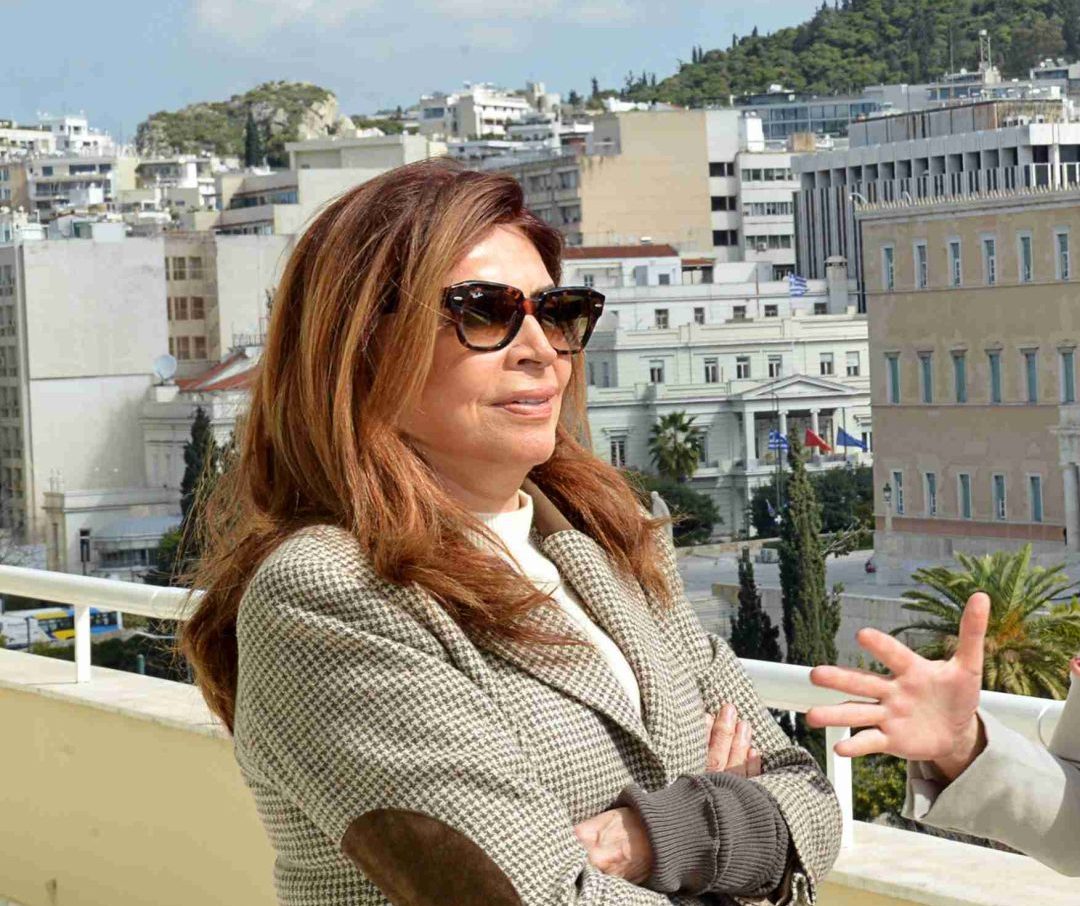 EL - Η Γαλλική Ακαδημία βράβευσε την Μιμή Ντενίση: «Όταν άκουσα τον ...